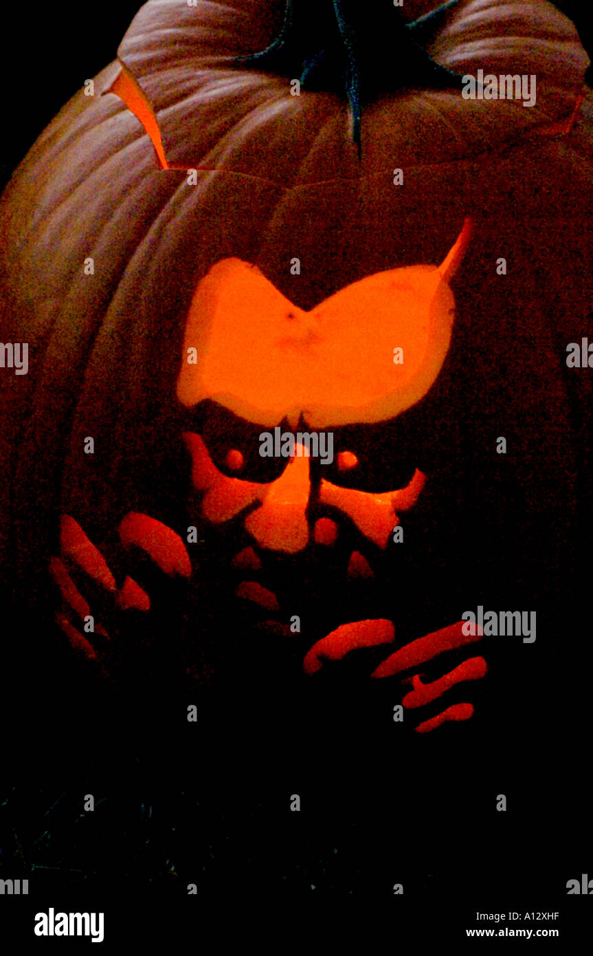 Halloween Pumpkin Glow Stock Photo - Alamy