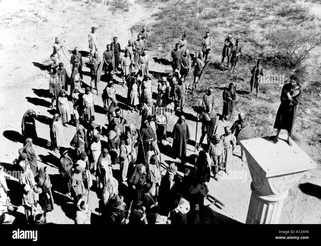 Simon del desierto Year 1965 Director Luis Buñuel Claudio Brook Stock ...