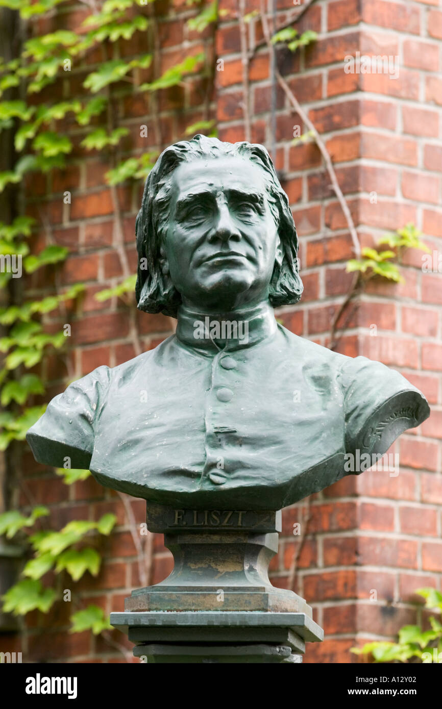 Franz liszt denkmal hi-res stock photography and images - Alamy