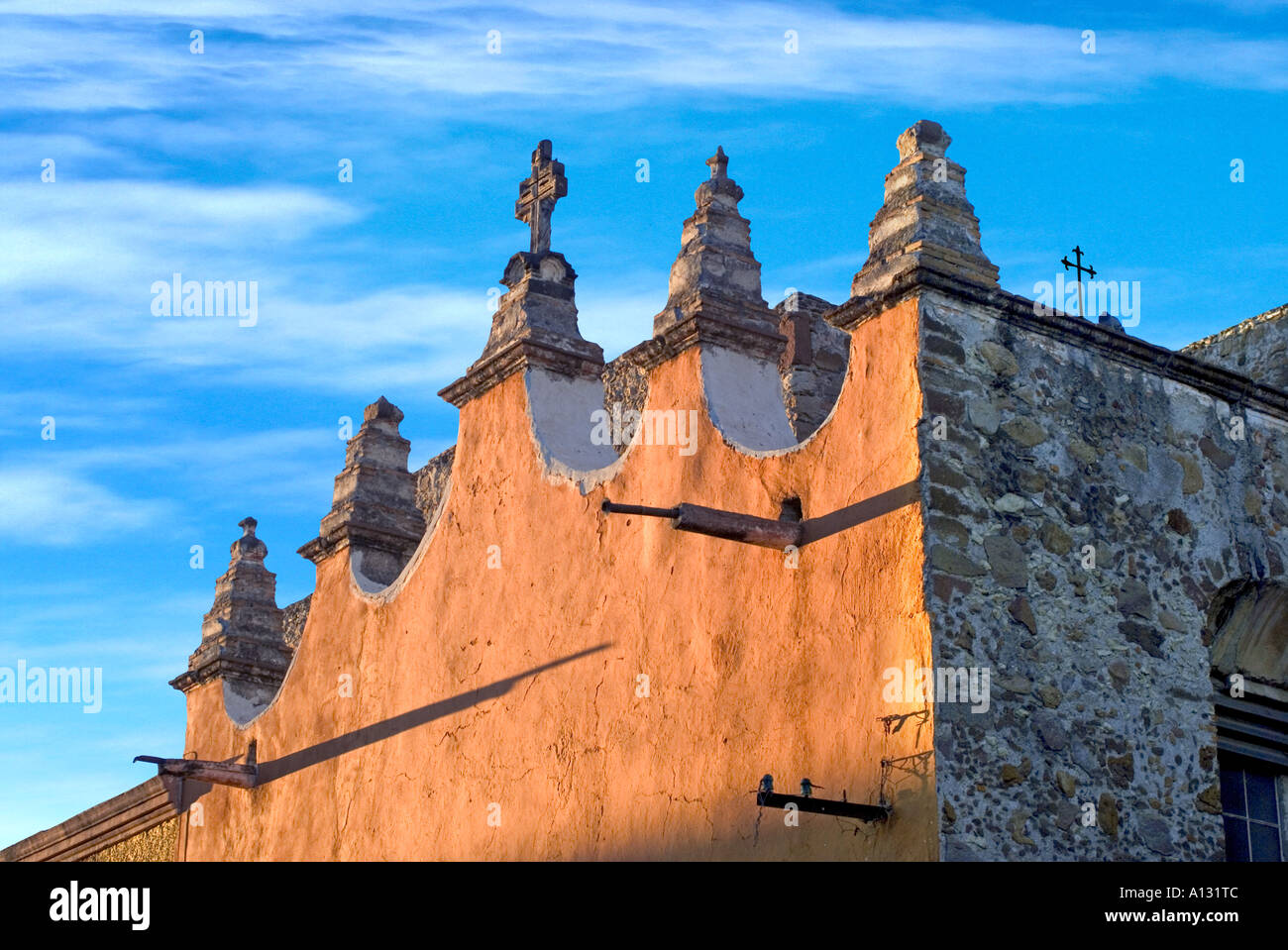Mexican rooftops hi-res stock photography and images - Alamy