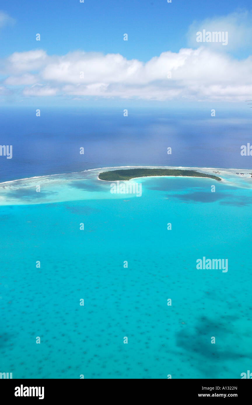 Aerial of aitutaki lagoon hi-res stock photography and images - Alamy