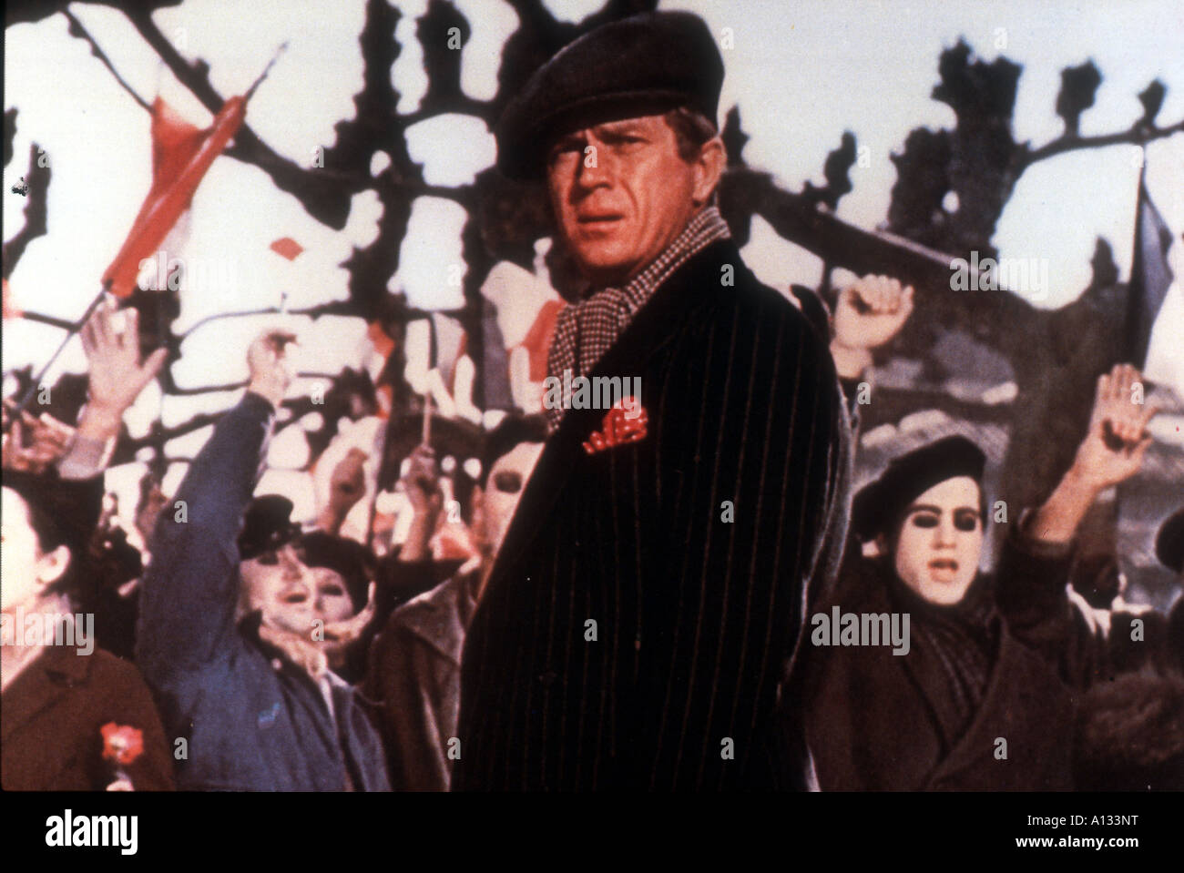 Papillon 1973 steve mcqueen hi-res stock photography and images - Alamy