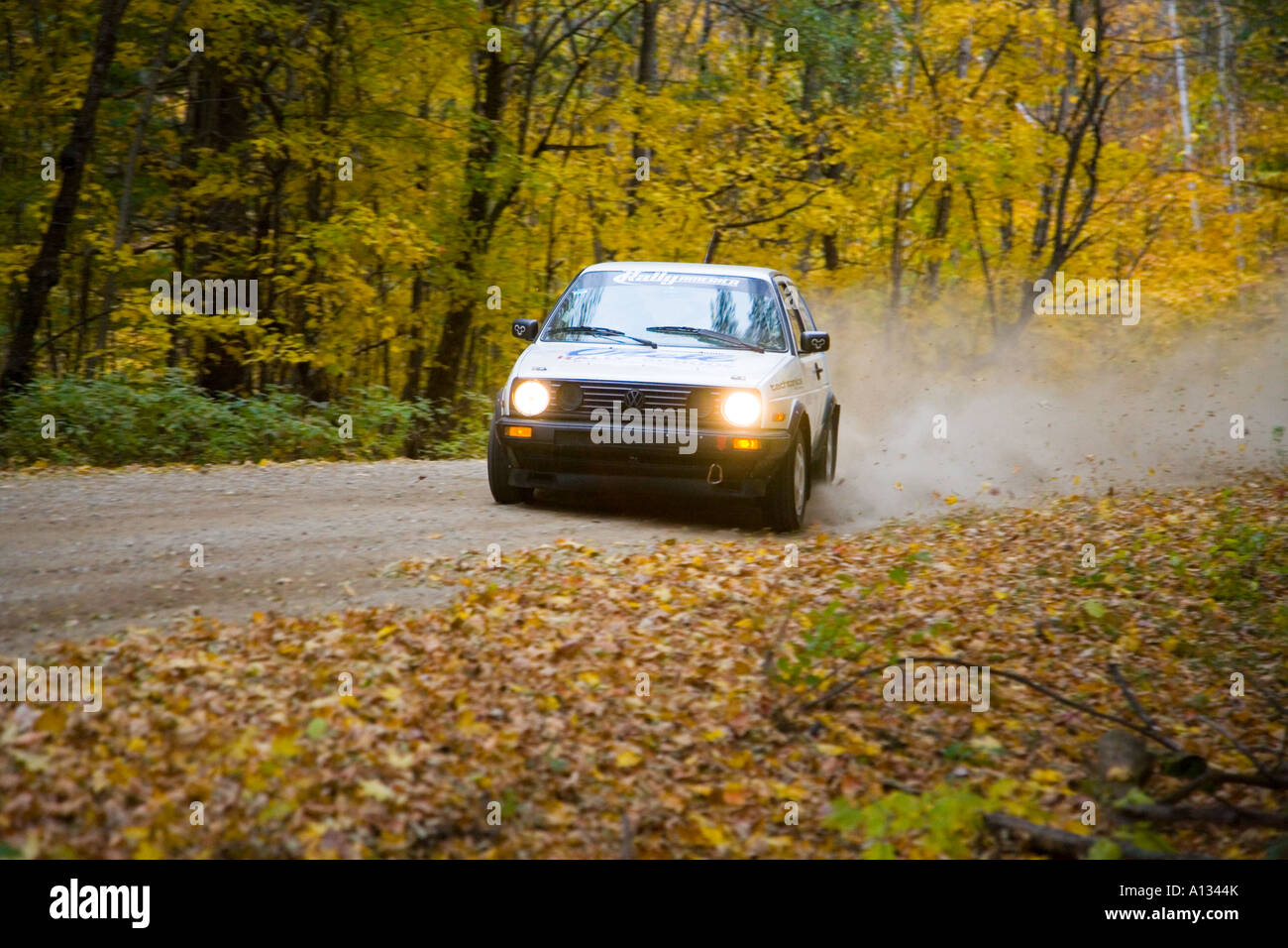 Dirt Road Rally Racing Stock Photo - Alamy