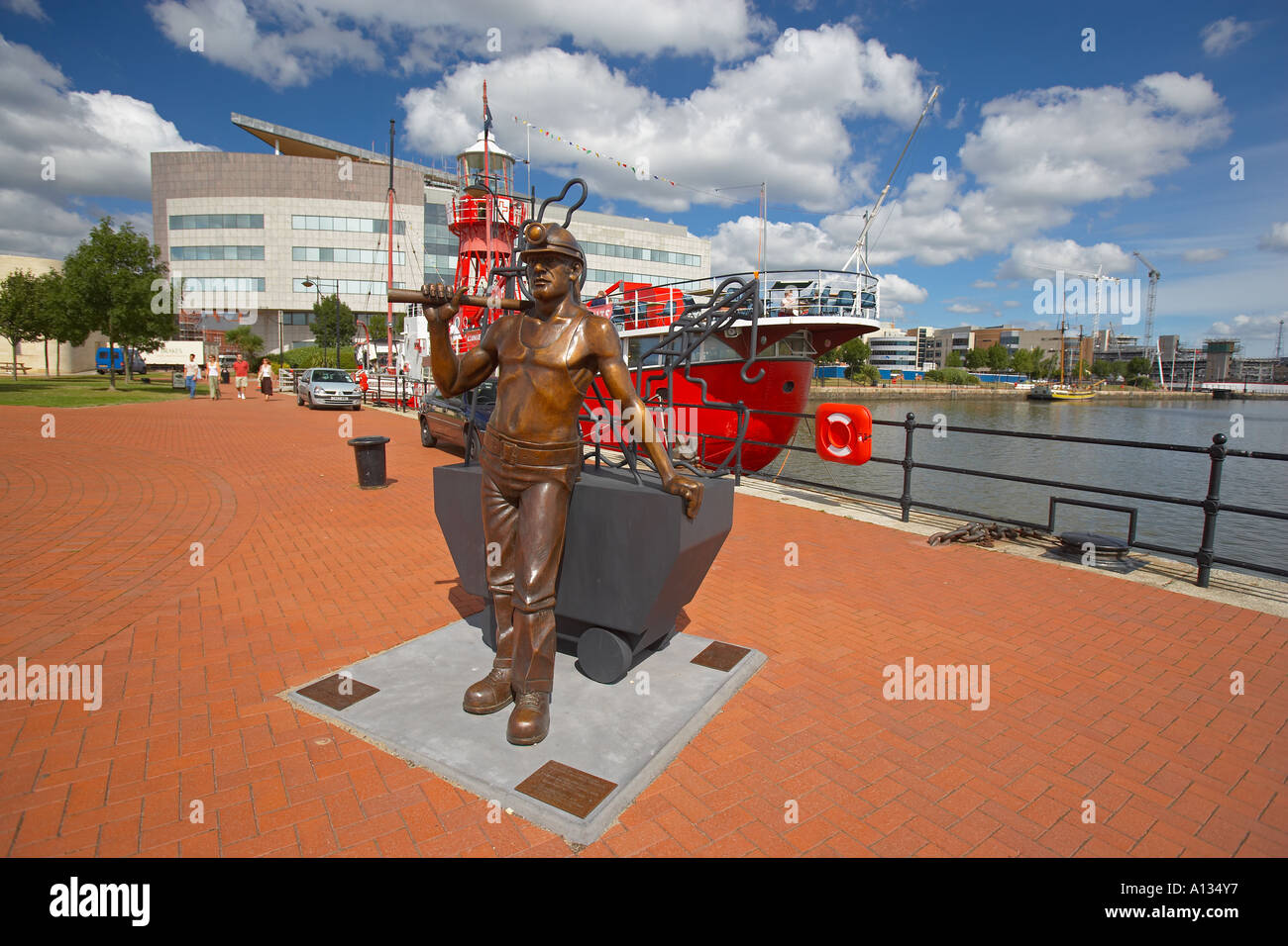 John clinch hi-res stock photography and images - Alamy