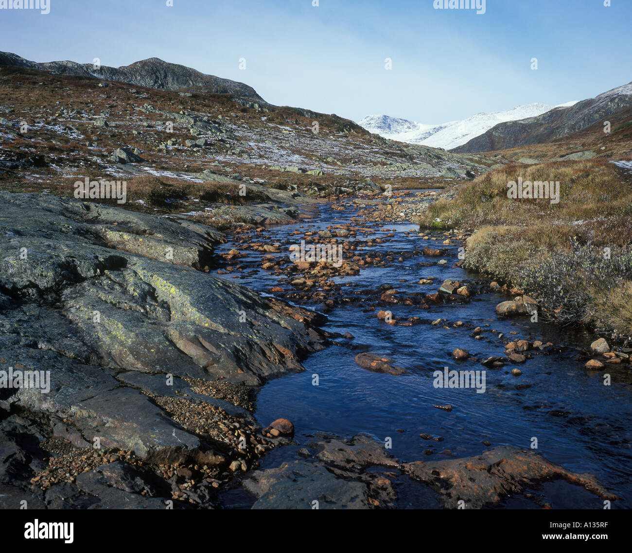 Norway norge jotunheimen national parc gjendesheim mountain river ...