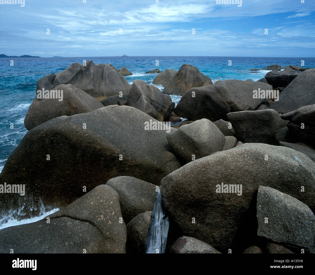 natural paterns seychelles sea landscapes la digue Stock Photo - Alamy