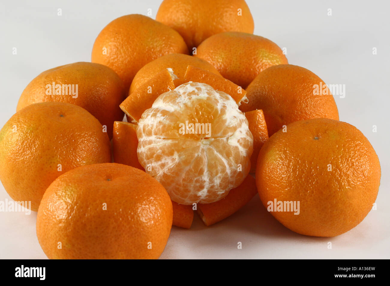 Clementine satsuma tangerine orange hi-res stock photography and images ...