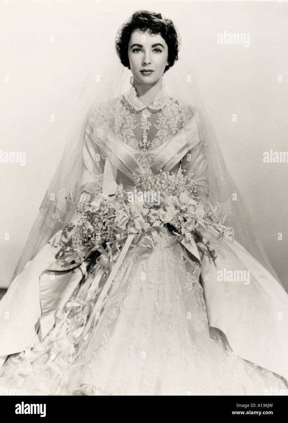 Father of the bride elizabeth taylor hi-res stock photography and ...