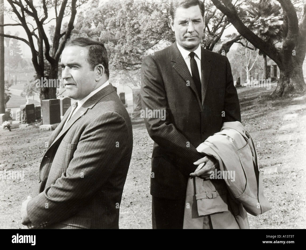 Gunn 1967 Blake Edwards Craig Stevens Edward Asner Stock Photo - Alamy