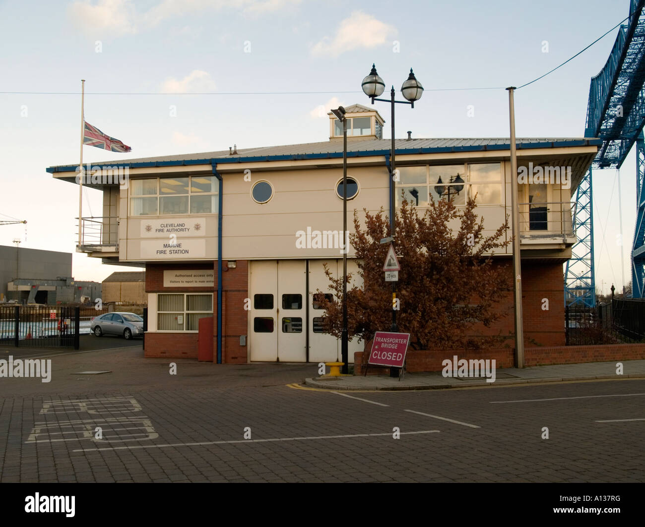 Marine firefighting hi-res stock photography and images - Alamy