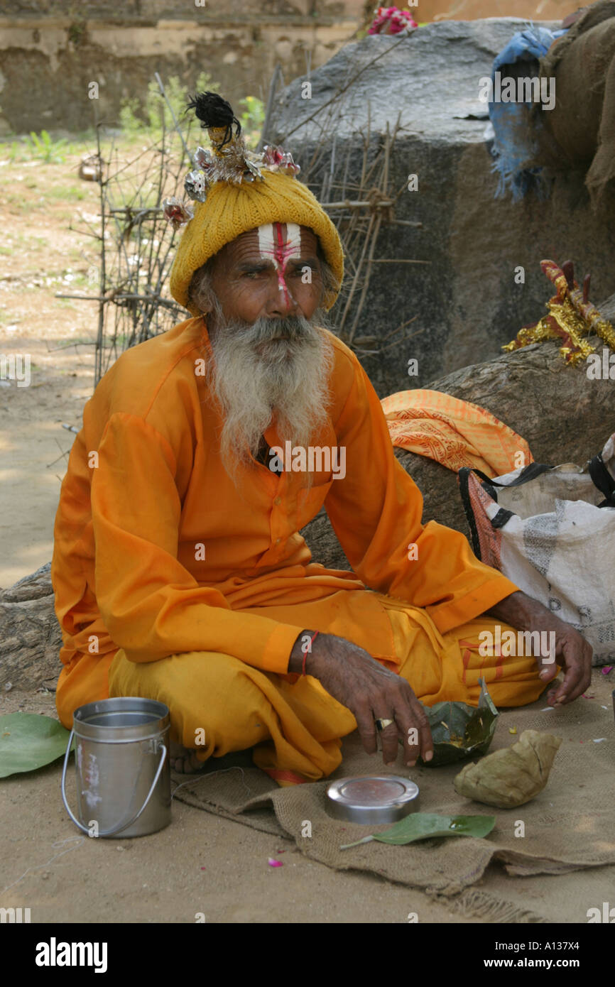 Portrait of a Hindu dressing traditional clothes, India Stock Photo - Alamy