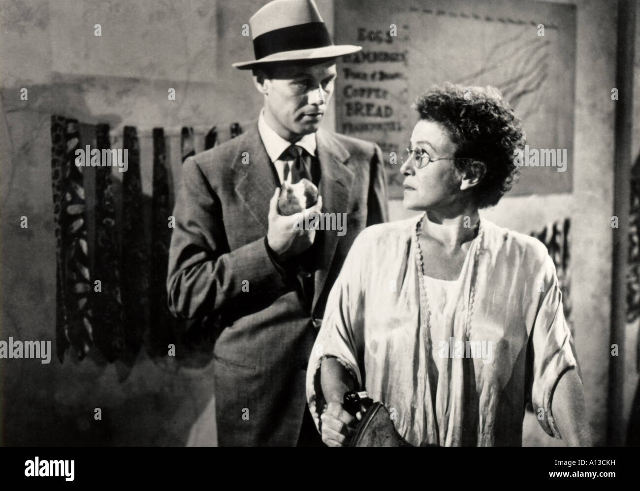 Pickup On South Street Year 1953 Director Samuel Fuller Richard Widmark ...