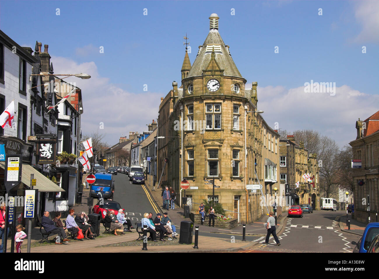 Castle Street and the old library building (1905), Clitheroe, Ribble ...
