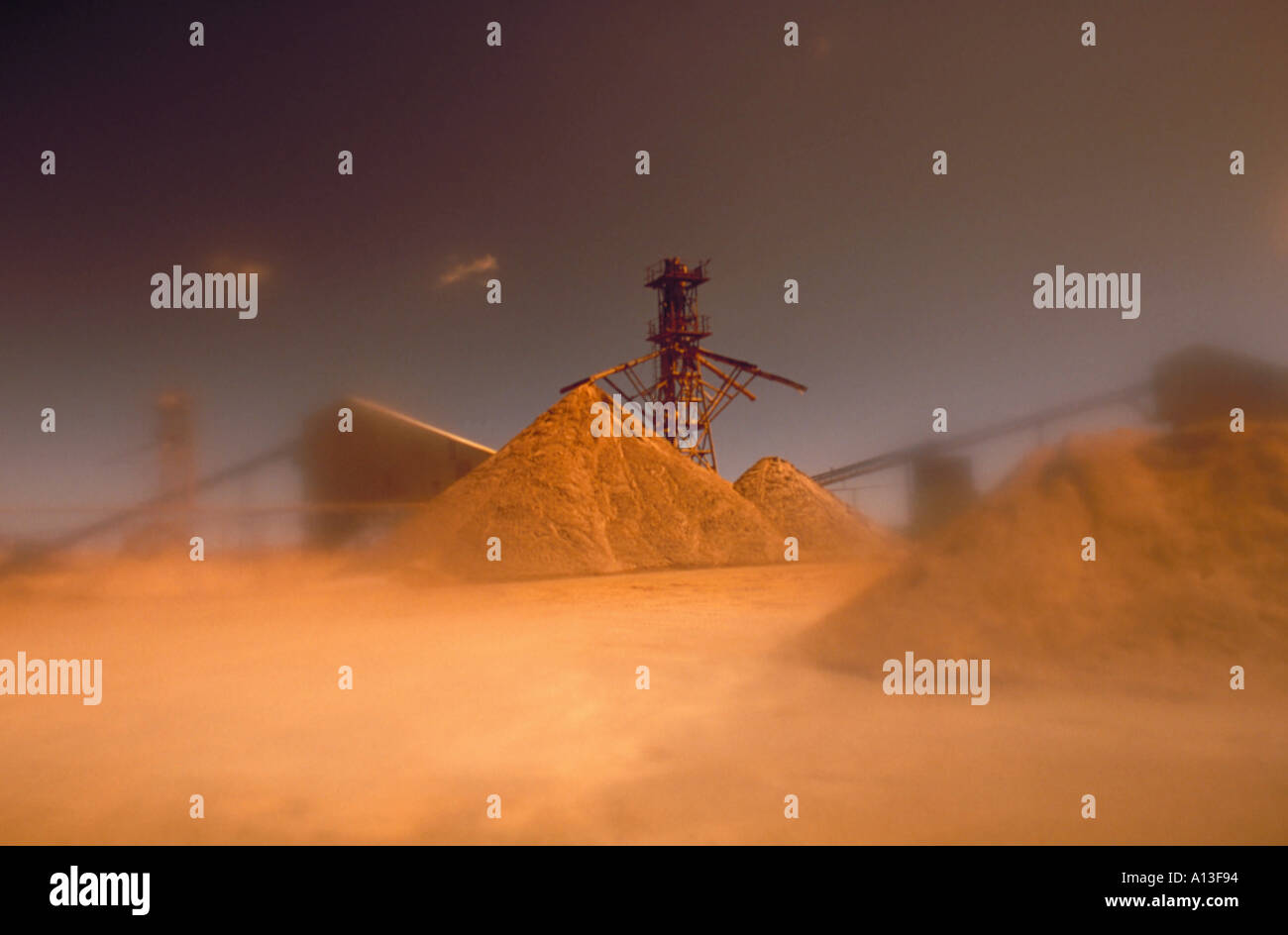 Sand hopper uk hi-res stock photography and images - Alamy