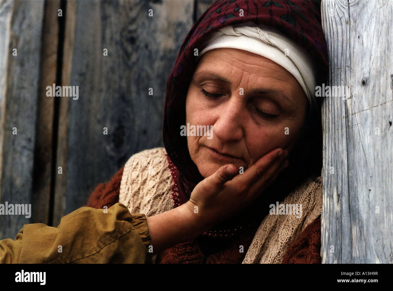 Bulutlari beklerken Year 2006 Director Yesim Ustaoglu Rüchan Caliskur ...