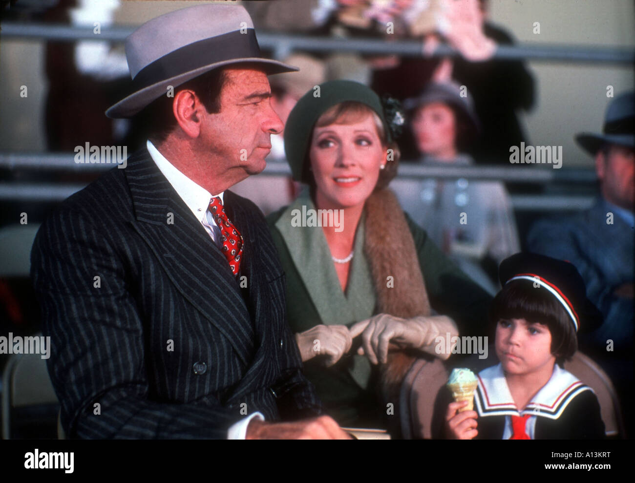 Little Miss Marker Year 1980 Director Walter Bernstein Julie Andrews ...