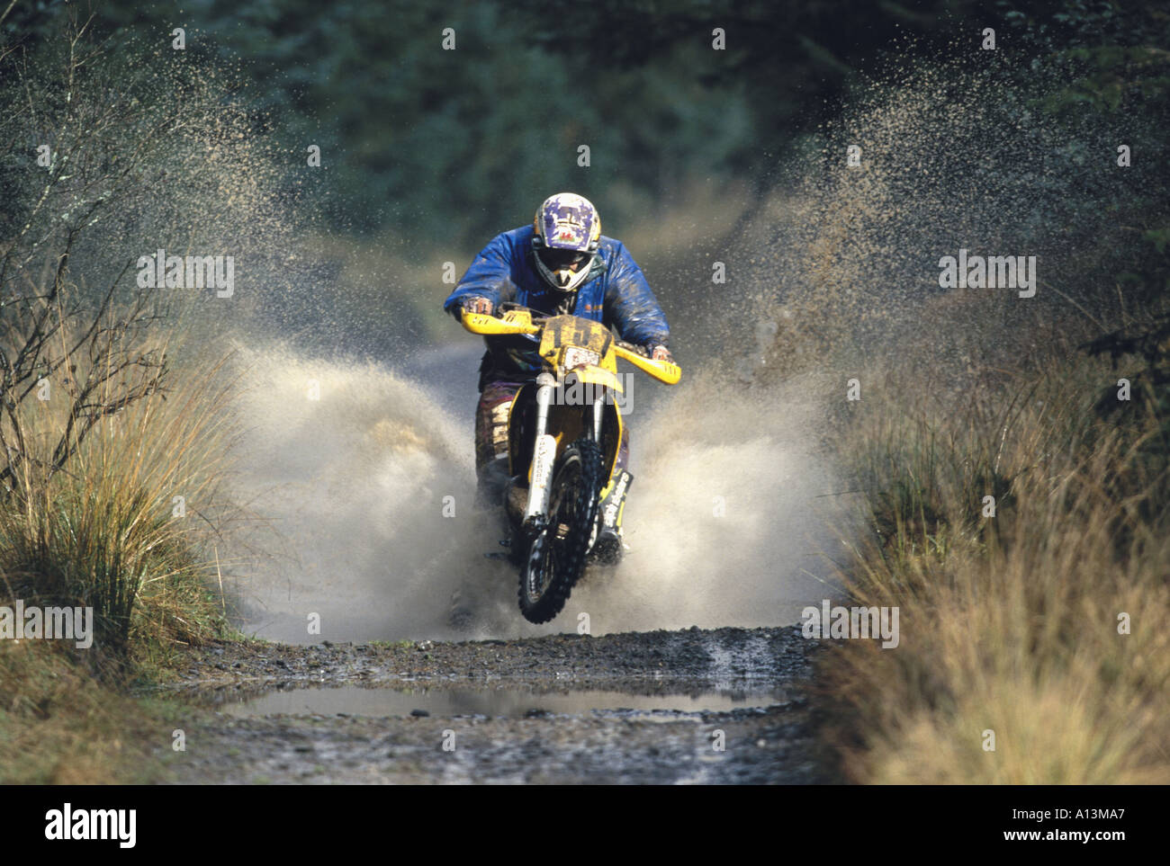 Racing wheel nuts hi-res stock photography and images - Alamy