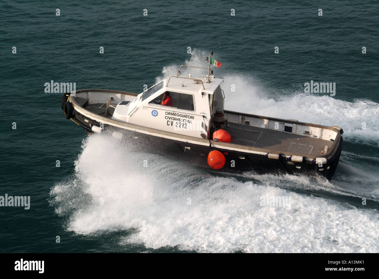 High speed launch at sea hi-res stock photography and images - Alamy