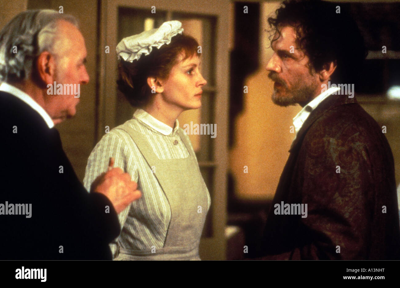 Julia roberts mary reilly hi-res stock photography and images - Alamy