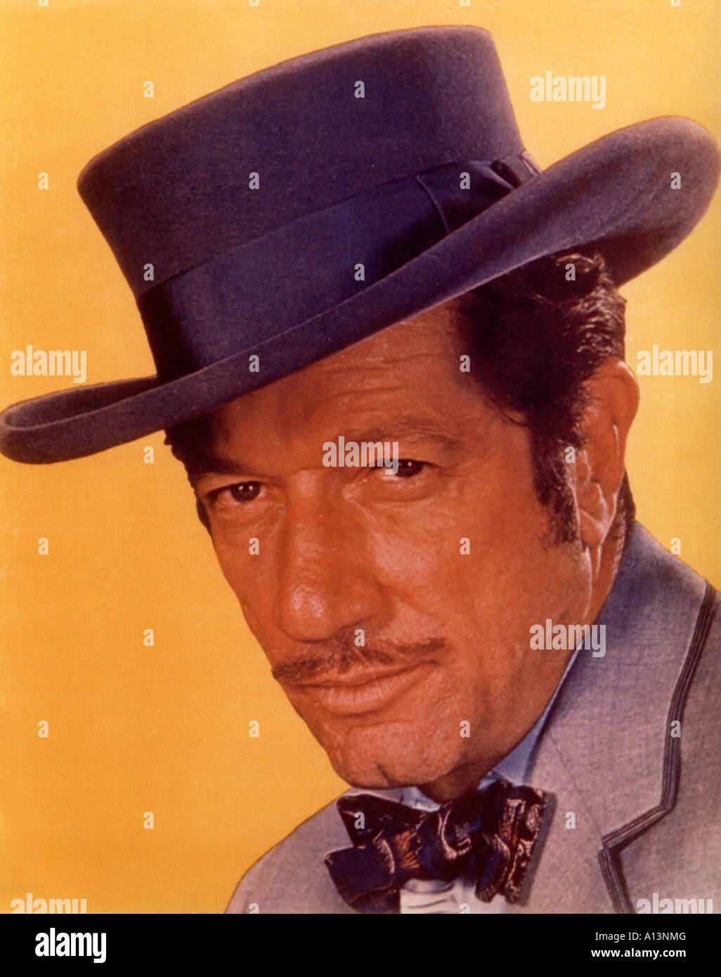 The Raid 1954 Director Hugo Fregonese Richard Boone Stock Photo - Alamy