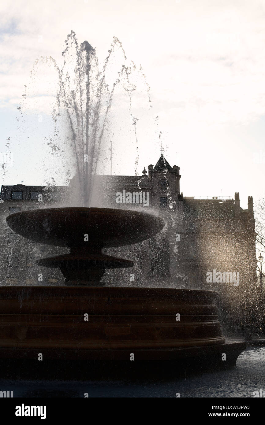 Spray from fountain hi-res stock photography and images - Alamy
