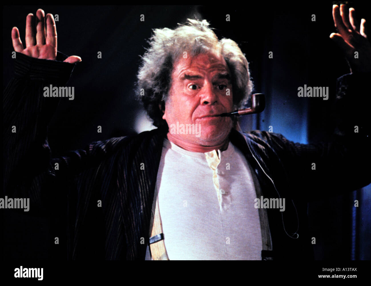 Mordi e fuggi Year 1973 Director Dino Risi Lionel Stander Stock Photo ...