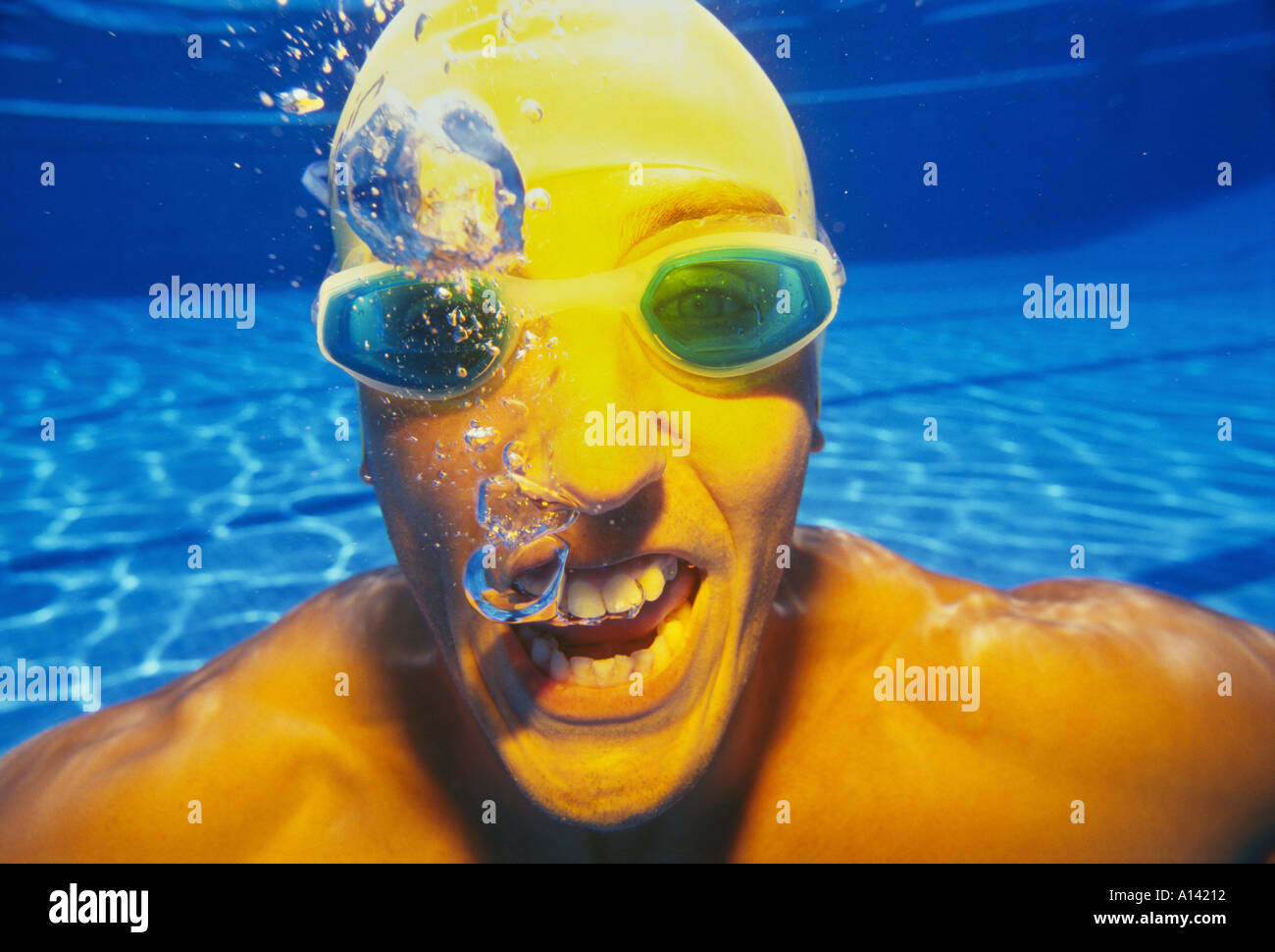 Male swimmer underwater swimsuit hi-res stock photography and images ...