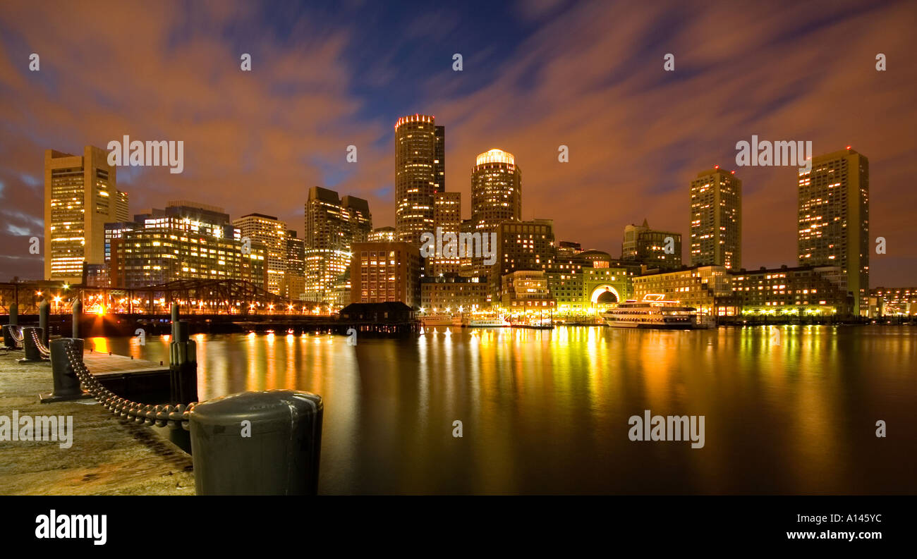 Boston harbour at night hi-res stock photography and images - Alamy