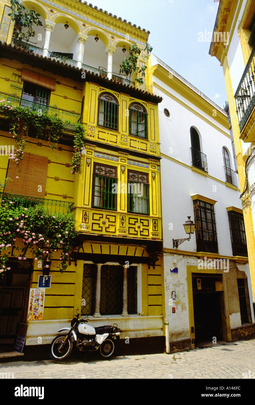 Balcony barrio santa cruz seville hi-res stock photography and images ...