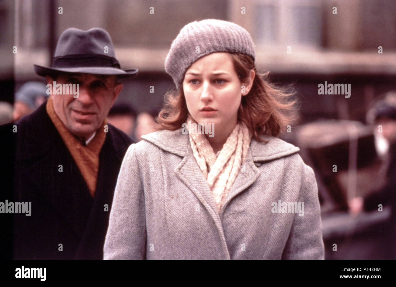 Uprising Year 2001 Director Jon Avnet Leelee Sobieski Stock Photo - Alamy