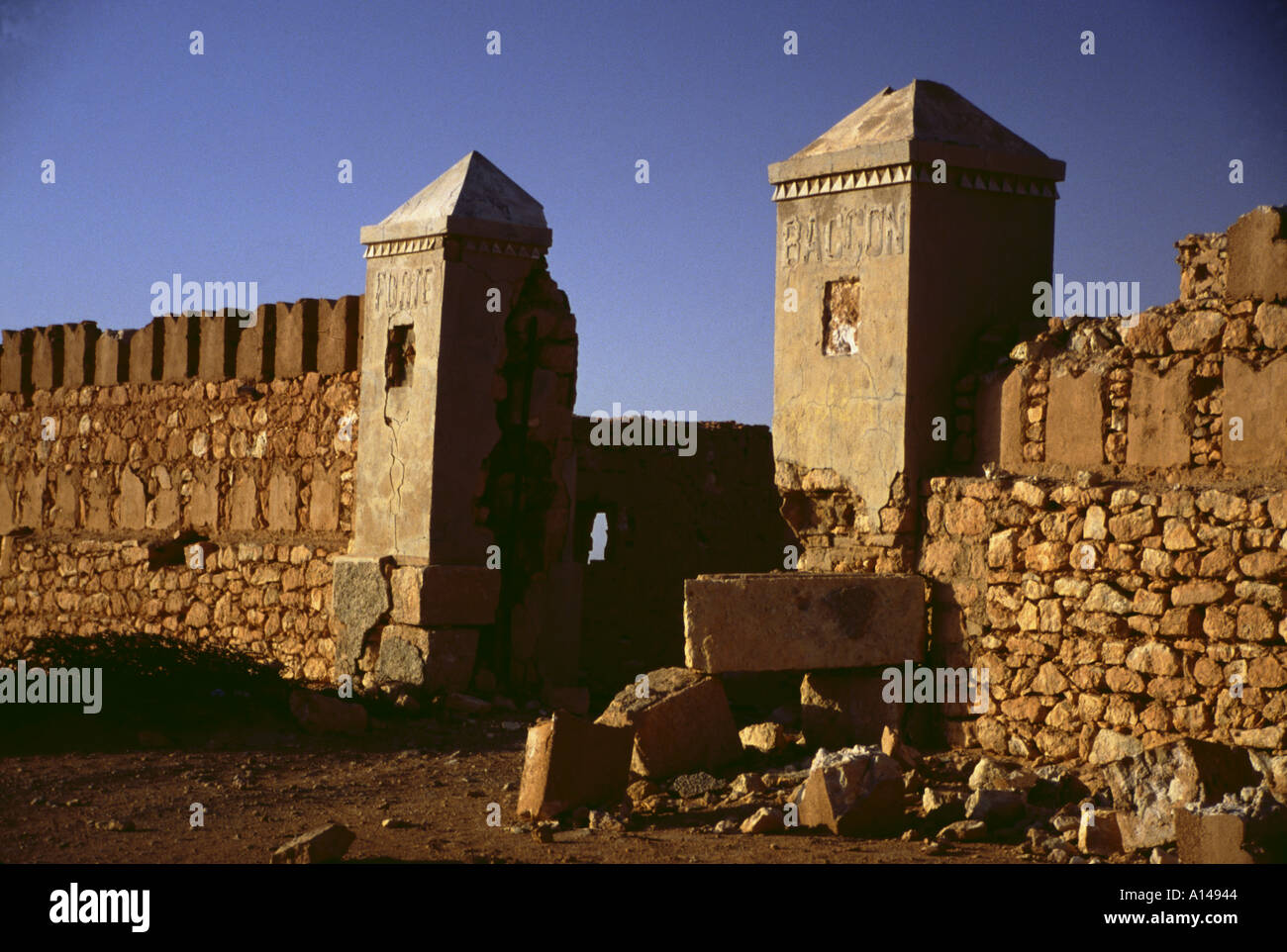 Libya Gaiyrath the gate of the historic roman fort Stock Photo - Alamy