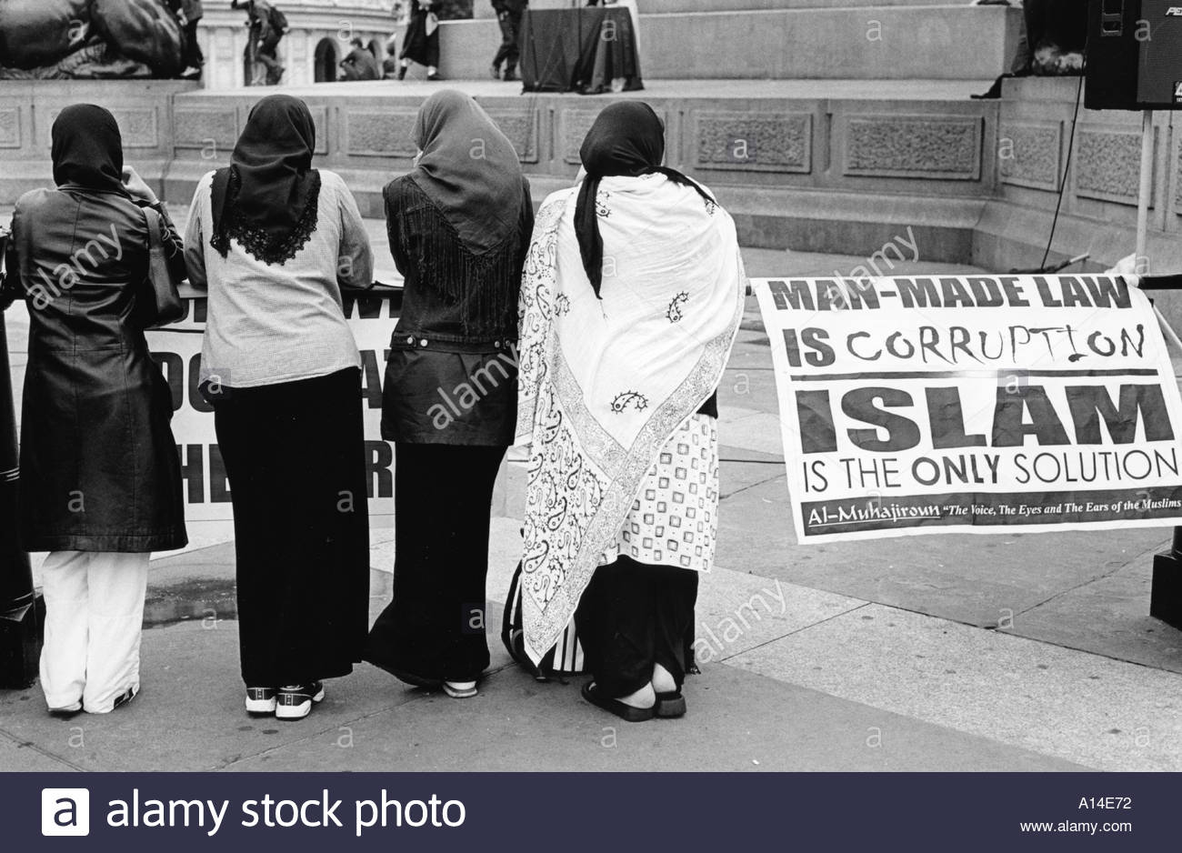 London Religion Muslim Islam Stock Photos & London Religion Muslim ...