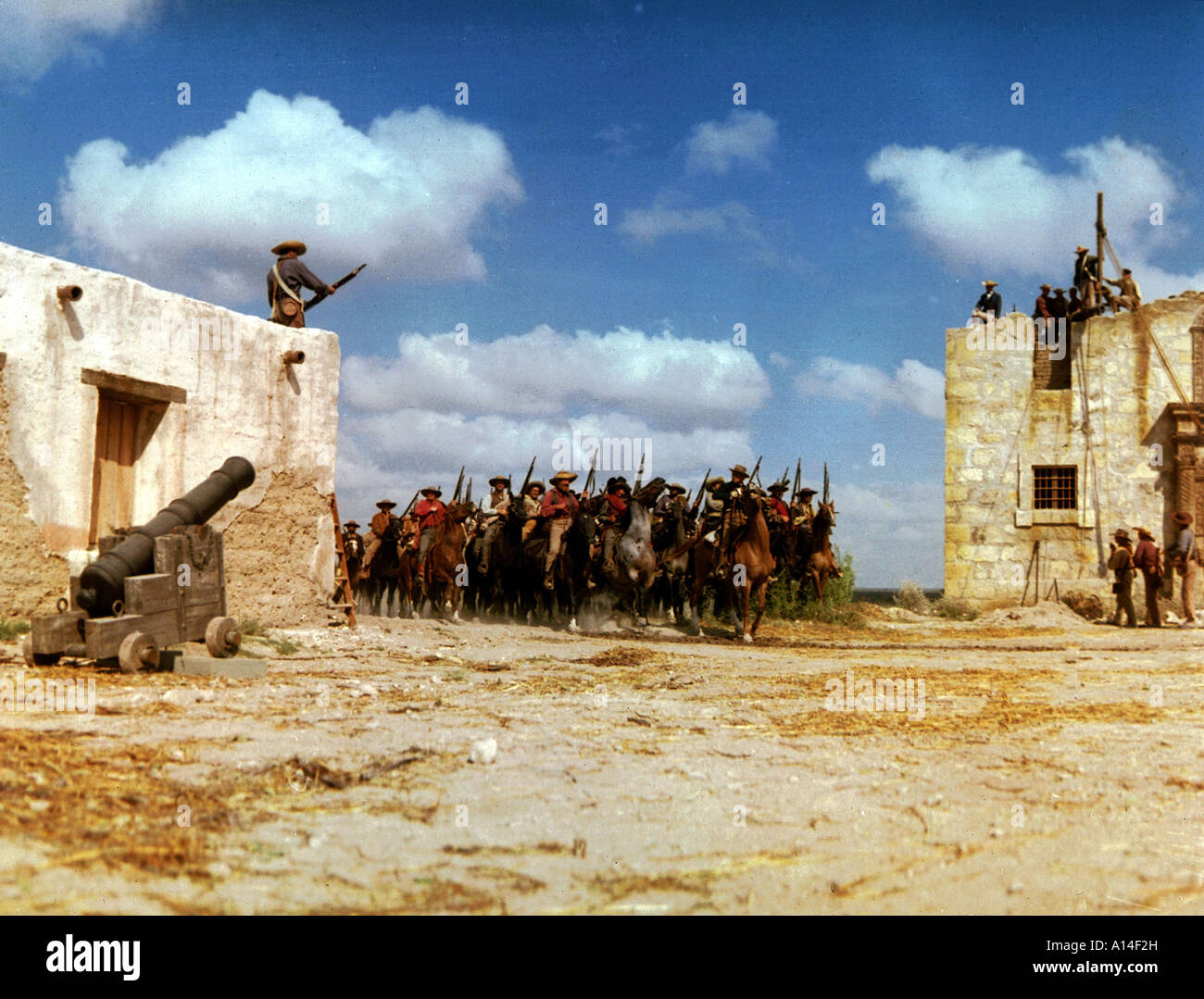 John Wayne Alamo Hi Res Stock Photography And Images Alamy