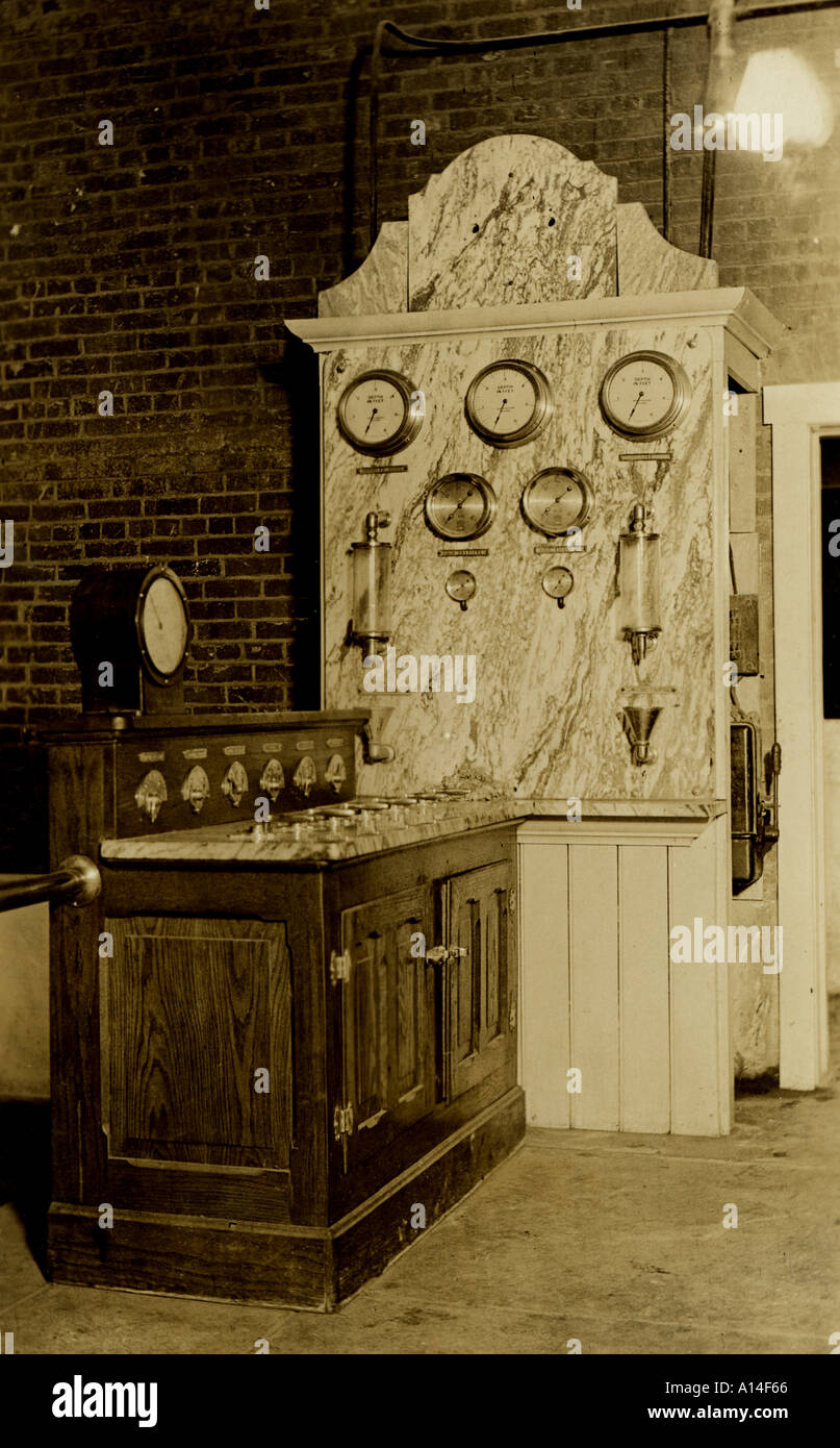 Vintage control panel hi-res stock photography and images - Alamy