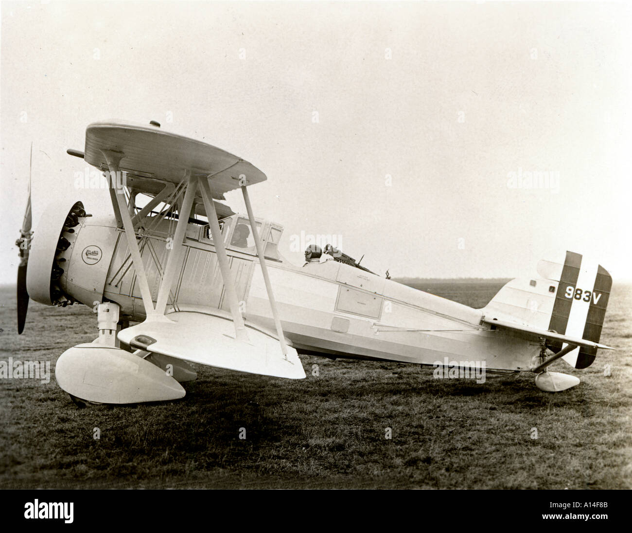 Curtiss helldiver hi-res stock photography and images - Alamy
