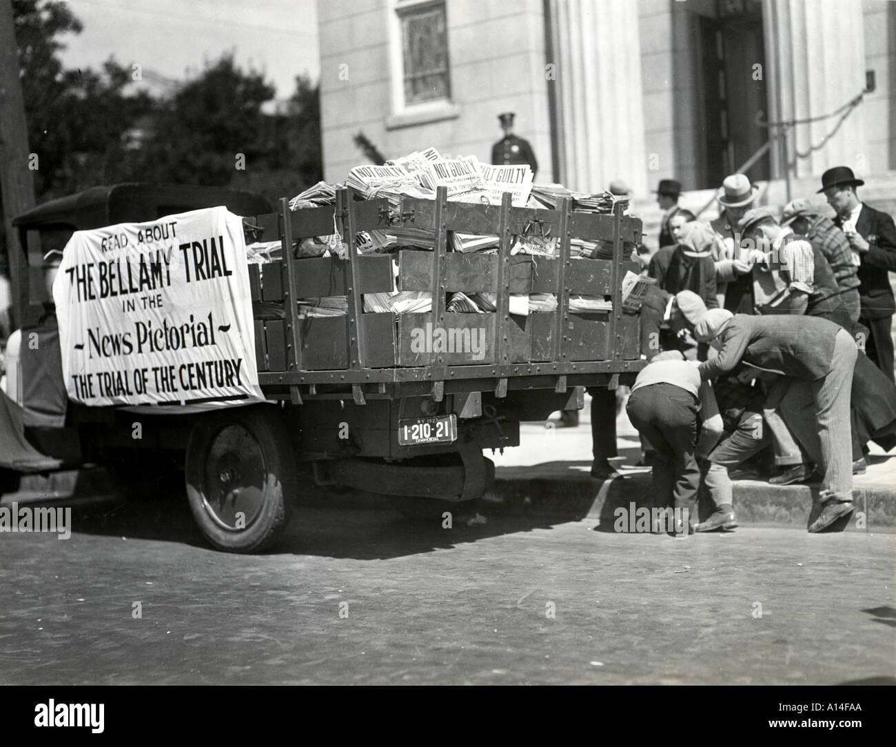 Newspaper delivery truck hi-res stock photography and images - Alamy