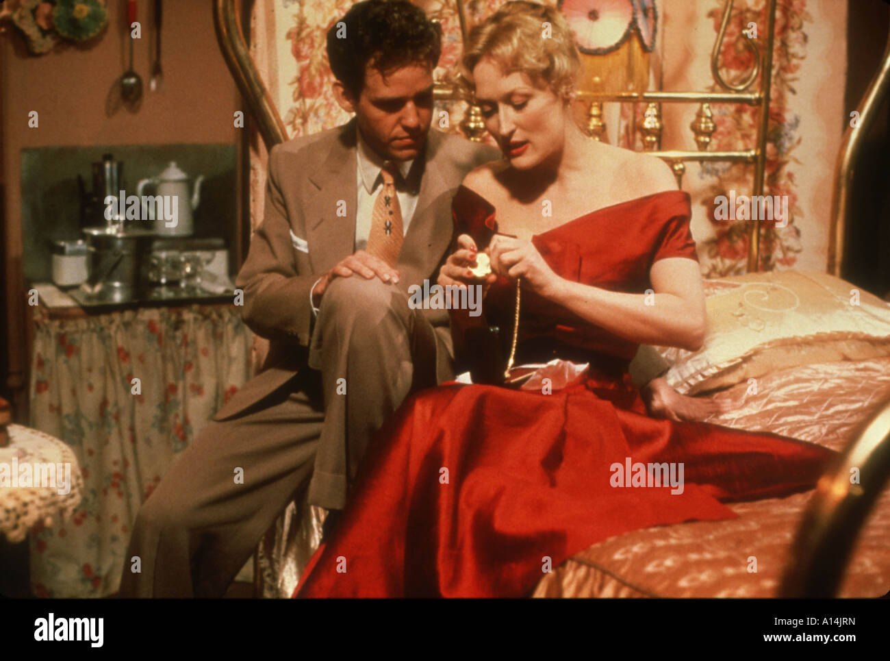 Sophie s choice 1982 Alan J Pakula Meryl Streep Peter MacNicol Stock ...