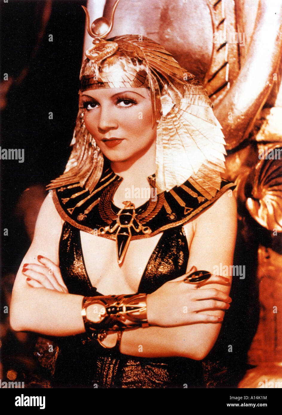 Cleopatra 1934 Cecil Demille Claudette High Resolution Stock Photography and Images - Alamy