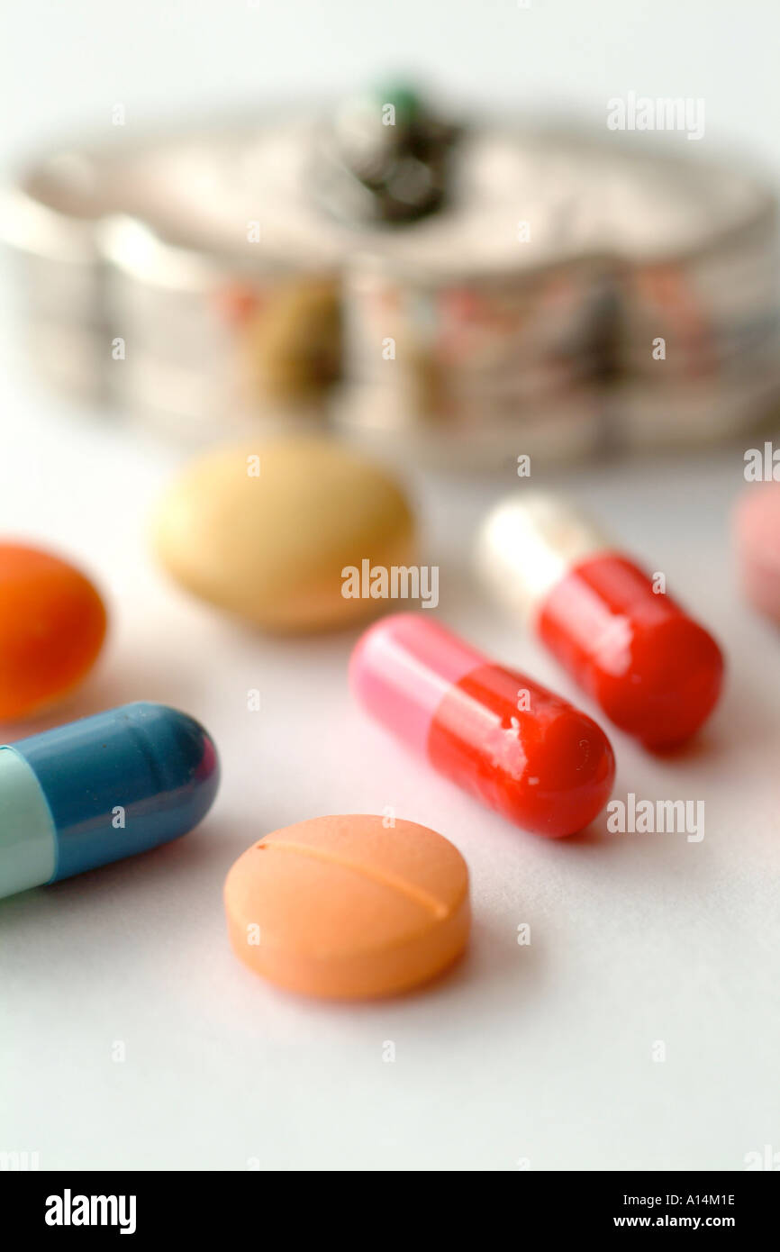 drugs medicine pills Stock Photo - Alamy