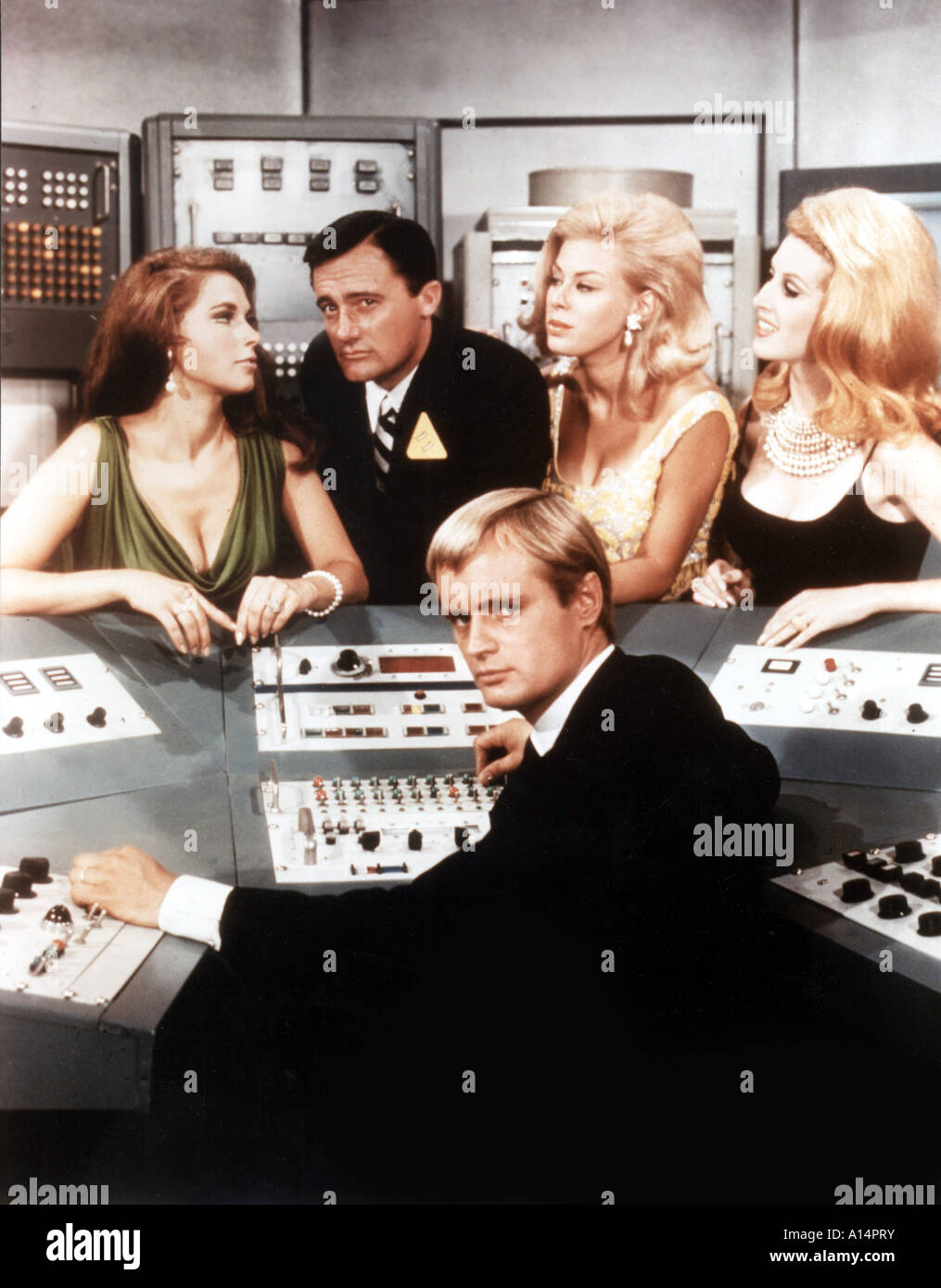 The Man from U N C L E Year 1964 1968 Robert Vaughn David McCallum Stock Photo - Alamy