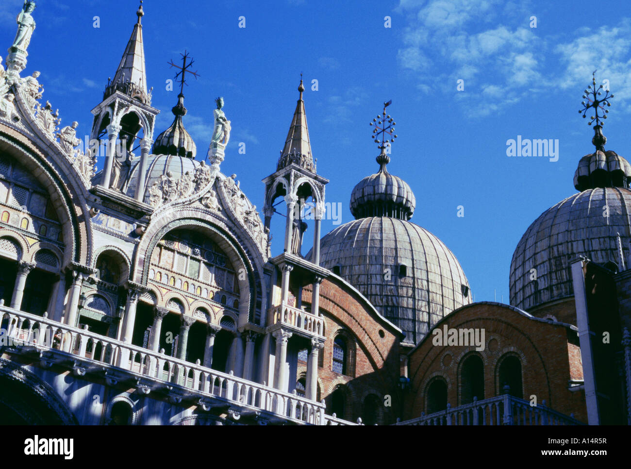 Decorative spires dome architecture hi-res stock photography and images ...