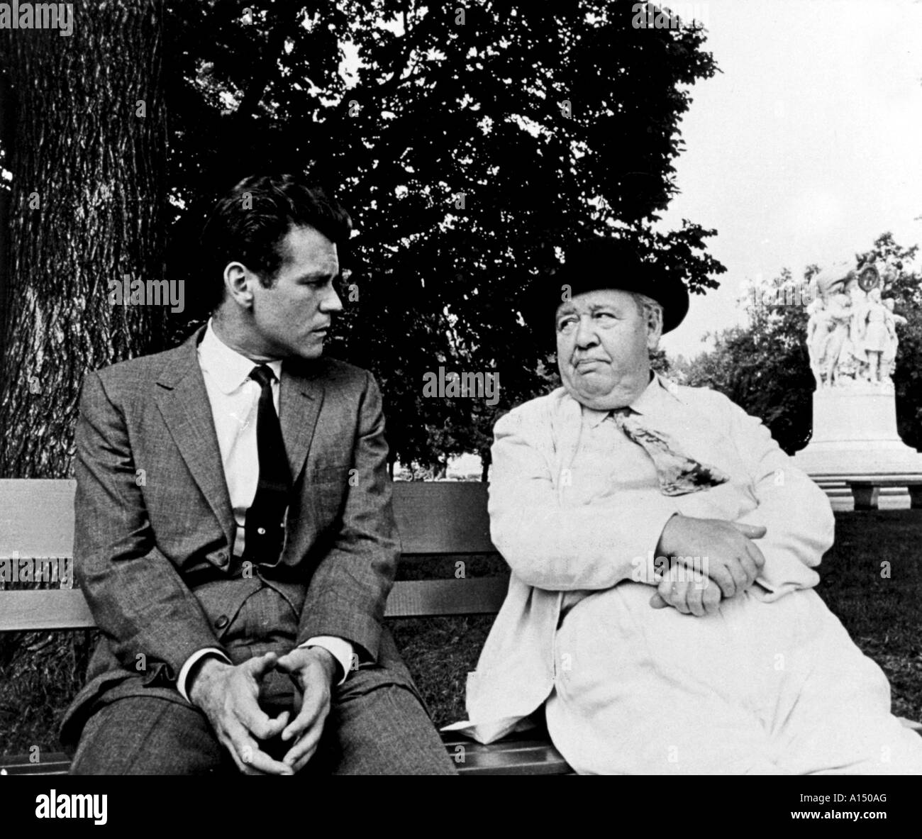 Otto preminger charles laughton hi-res stock photography and images - Alamy