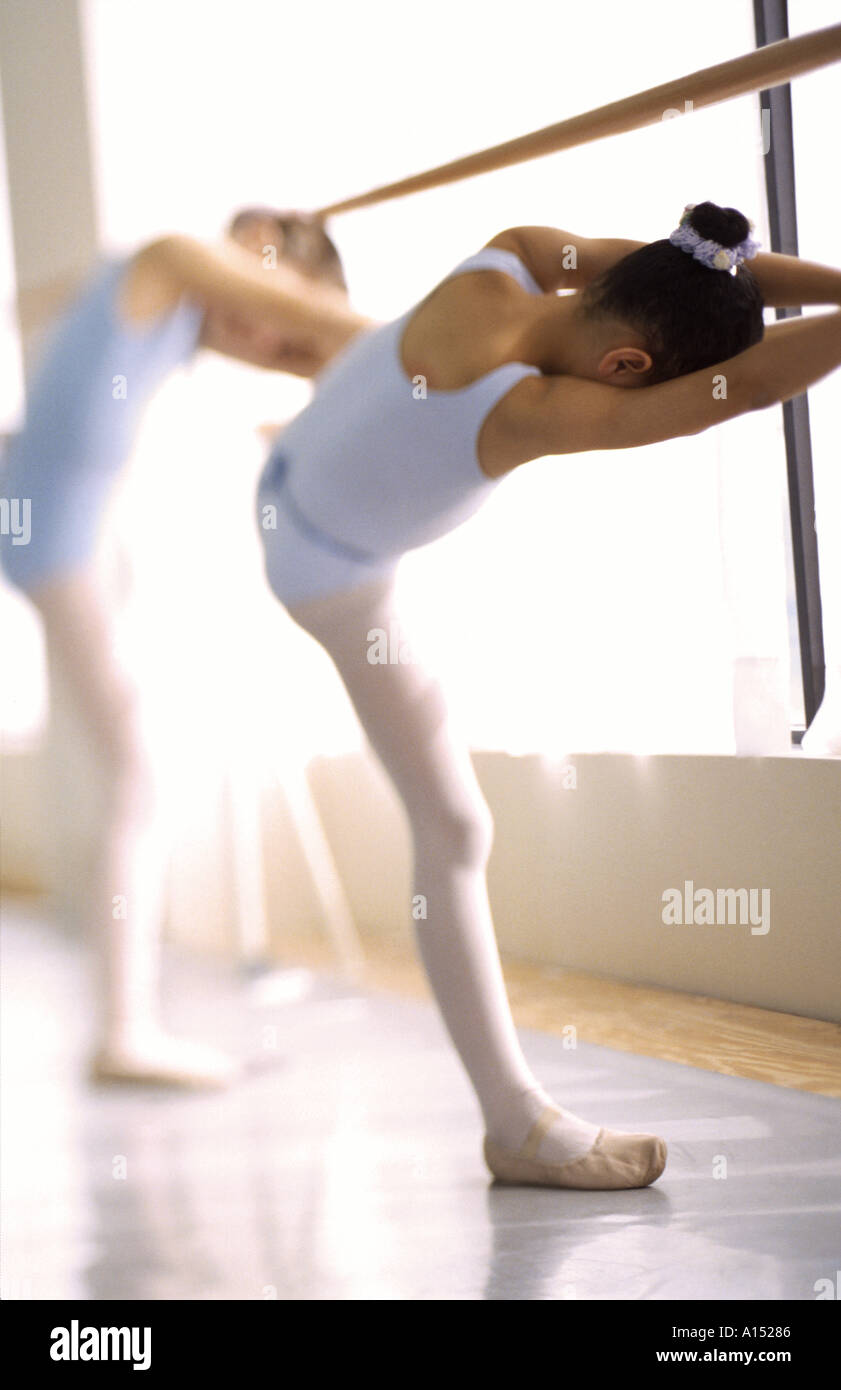 young girls in ballet class Stock Photo - Alamy