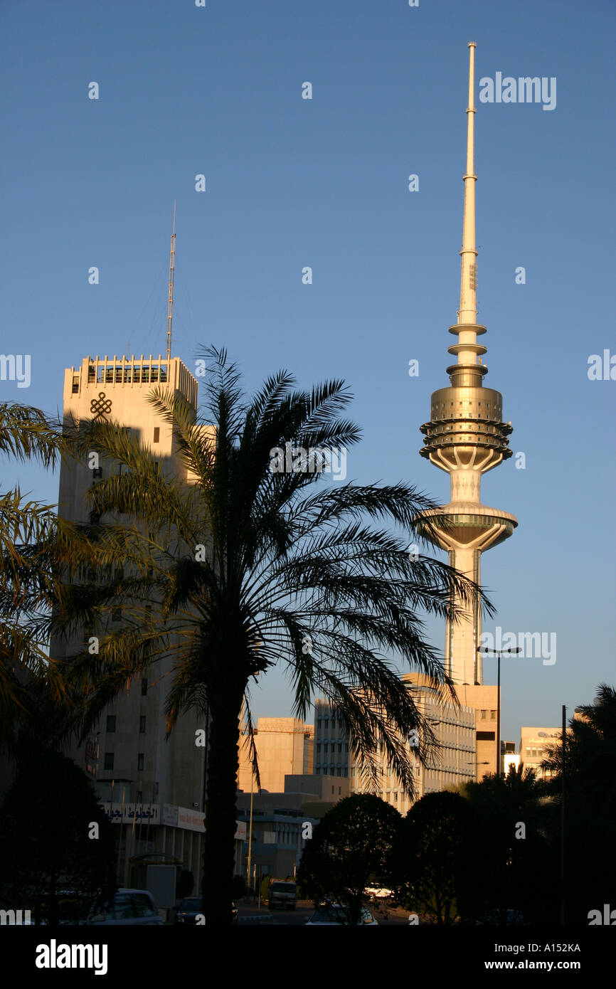 Kuwait communication tower hi-res stock photography and images - Alamy