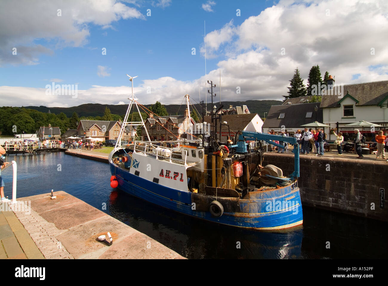 Scottish Fishing boat passing through Neptune's Staircase on Caledonian ...
