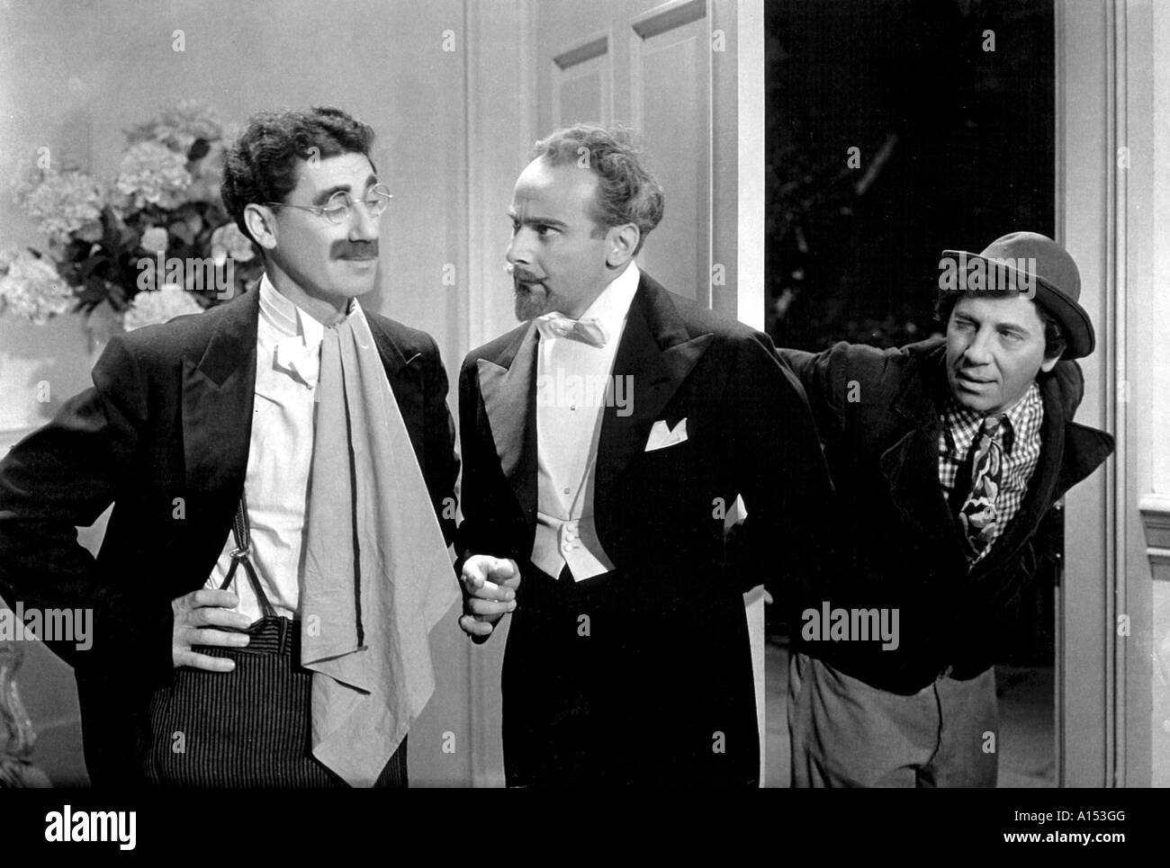 At the circus 1939 chico marx hi-res stock photography and images - Alamy