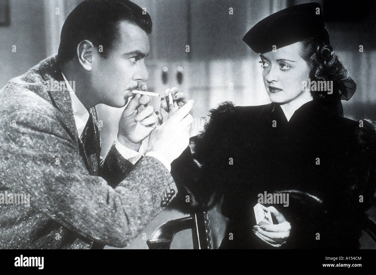 Bette davis dark victory 1939 hi-res stock photography and images - Alamy