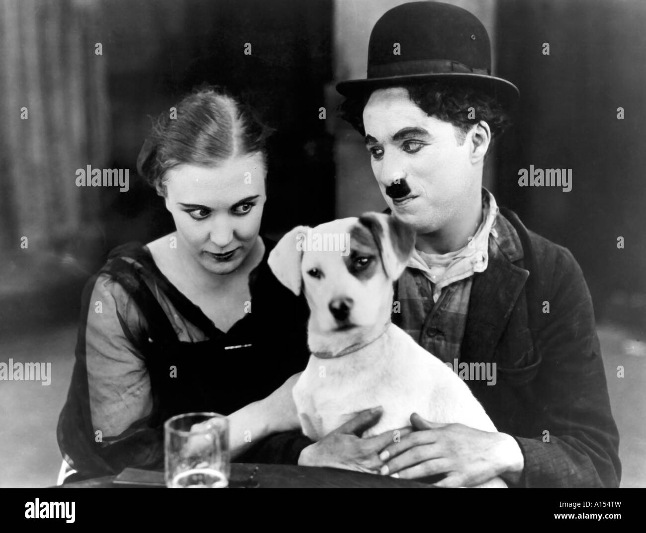 A Dog s Life Year 1918 Director Charles Chaplin Charles Chaplin Edna ...