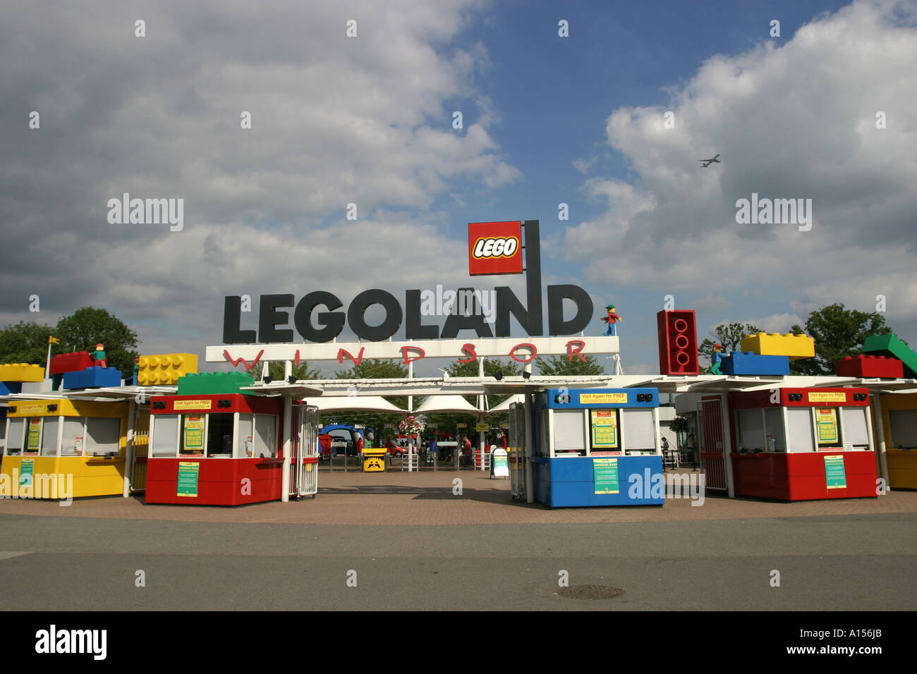 The entrance to Legoland near Windsor in Berkshire Stock Photo - Alamy