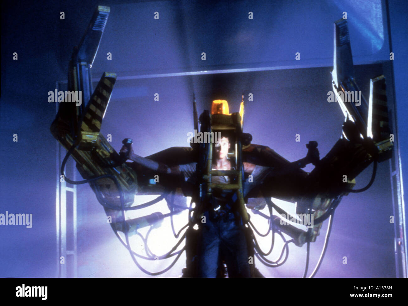 Aliens le retour Year 1986 Director James Cameron Sigourney Weaver ...